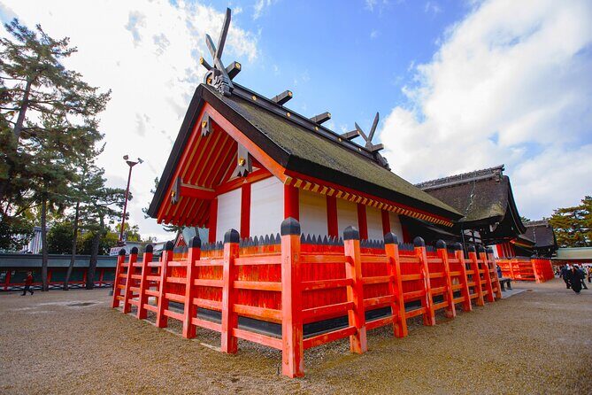 Osakas Hidden Gem: Sumiyoshi Taisha Shrine Tour in 90 Minutes - Exploring Osaka’s Hidden Gem: Sumiyoshi Taisha Shrine in 90 Minutes
