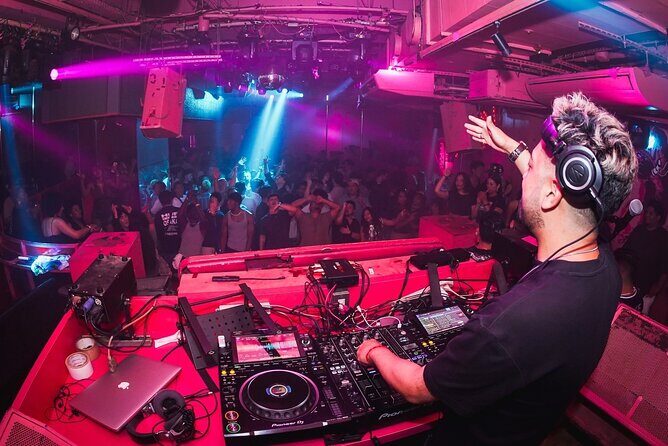 Osakas Iconic All-Pink NightClub: VIP Booth, Champagne & Show - Final Thoughts: Who Should Consider This Experience?