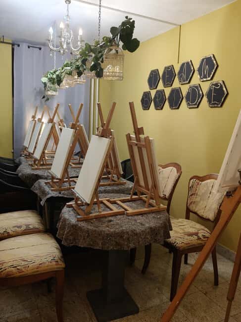 Osijek: Paint and Wine Workshop - Who Will Love This Experience?