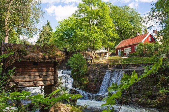 Oslo: Norwegian Food Tour & Hidden Gems City Walk - Exploring Oslo through Food and Hidden Corners