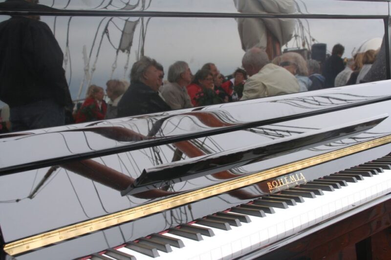 Oslo: Oslo Fjord Cruise with Live Jazz Music & Shrimp Buffet - Key Points