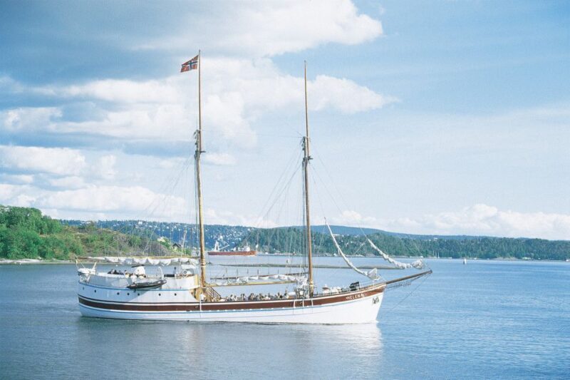 Oslo: Oslo Fjord Cruise with Live Jazz Music & Shrimp Buffet - The Sum Up