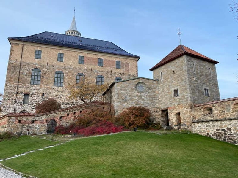 Oslo: Private Walking Tour _City Highlights & Hidden Gems - Key Points: