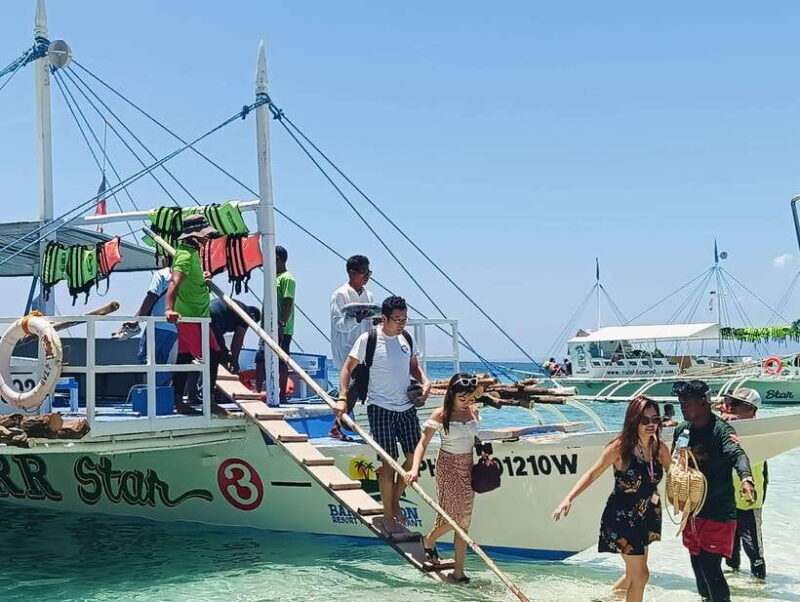 Oslob: Whaleshark Watching, Tumalog Falls & Sumilon Island - Who Will Love This Tour?