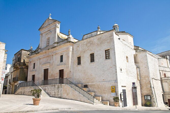 Ostuni, Cisternino Polignano Small-Group Guided Tour from Bari - FAQ