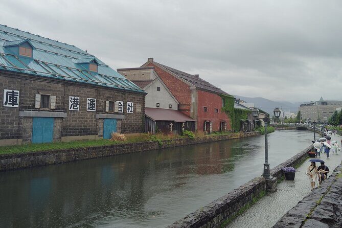 Otaru: Day & Night Walk in a Nostalgic Historic Port Town - Who Should Take This Tour?