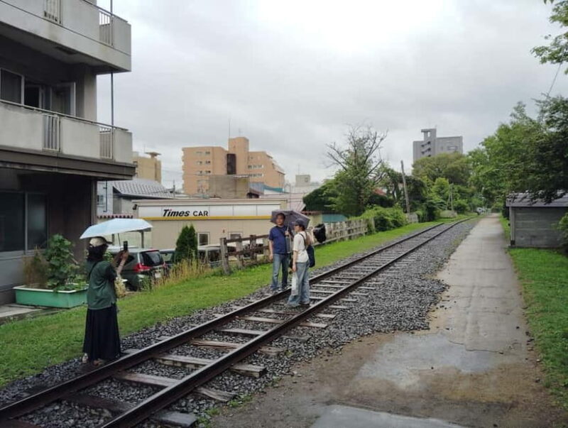 Otaru: Day or Night Walking Tour in a Historic Port Town - Starting Point and First Impressions