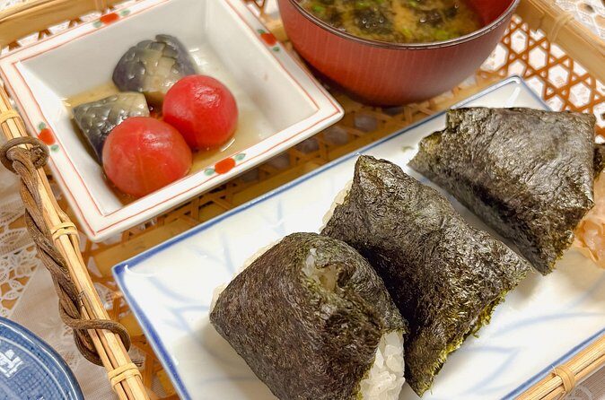 Otaru Merchant Spirit Onigiri Class with a Seafood Expert - FAQ