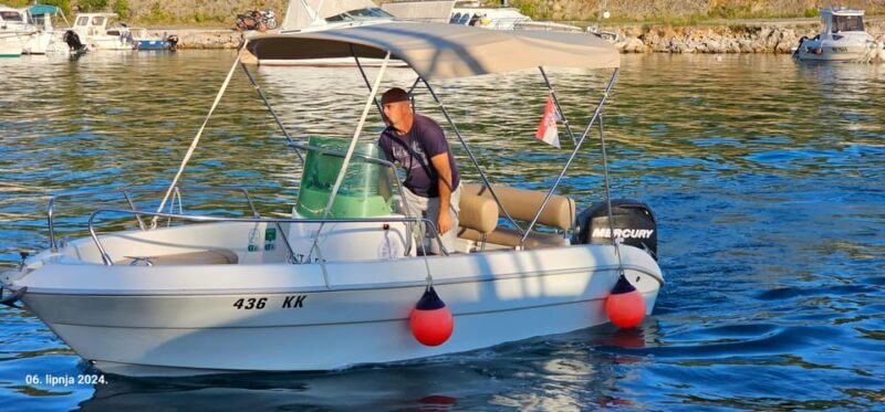 Otok Krk: Boat rentals in Pinezii - PRIMUS 17 60hp - What to Expect During Your Day on the Water
