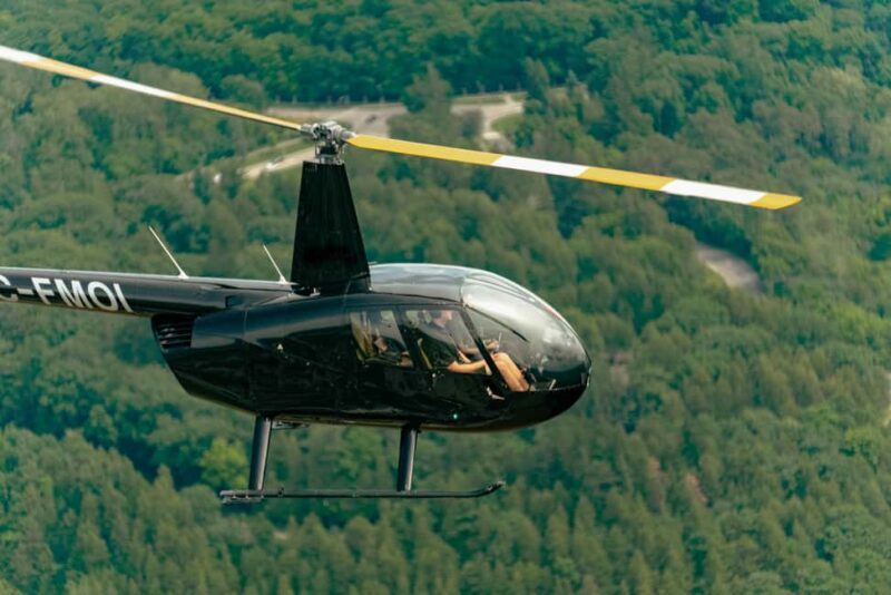 Ottawa: Panoramic helicopter flight (Gatineau Park + downtown) - The Itinerary and What to Expect