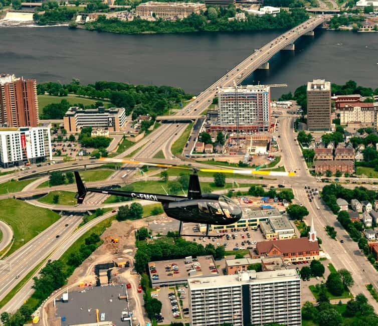 Ottawa: Panoramic helicopter flight (Gatineau Park + downtown) - Who Should Consider This Tour?