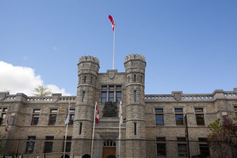 Ottawa Premium Small Group Tour with Canal Cruise - Landmarks and Cultural Highlights