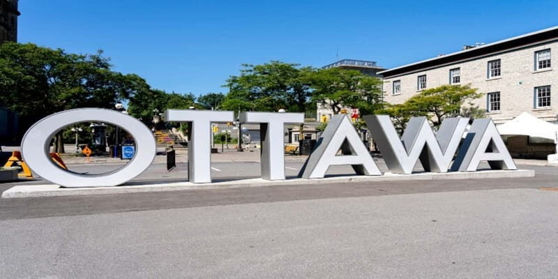 Ottawa: Small-Group Walking Tour with Boat Cruise - Authenticity and Authentic Experiences