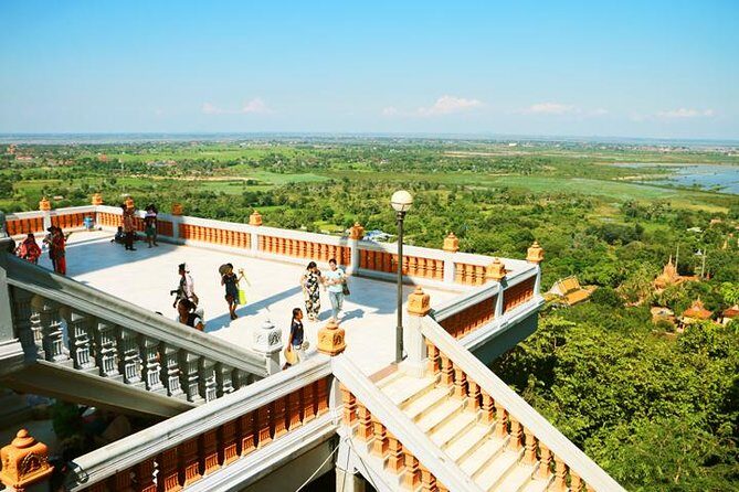 Oudong and Koh Chen Island - Full Day Cruise & Tour with English speaking guide - Key Points