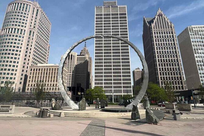 Outdoor Escape Room in Detroit - Downtown - The Landscape of Downtown Detroit: What You Might See