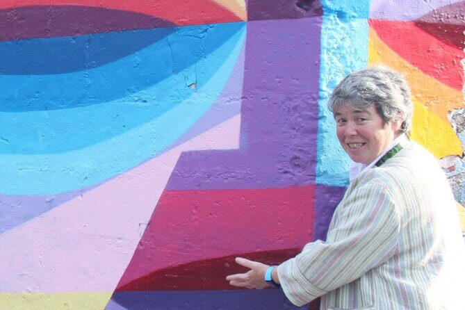Outdoor Walking Tour in Wonderful Walls of Galway City - Key Points