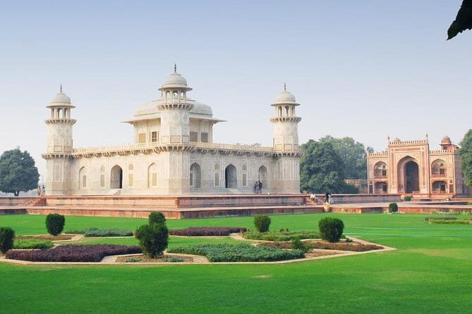 Overnight Agra Tour - Key Points