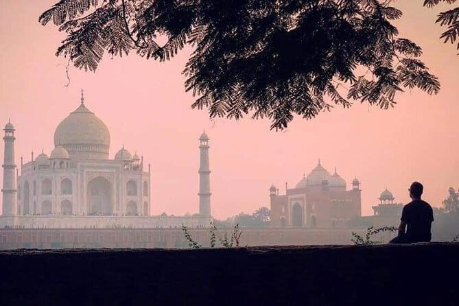 Overnight Agra Tour Taj Mahal at Sunrise form Delhi - Key Points