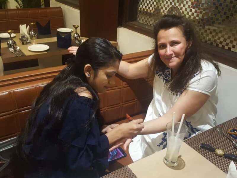 Overnight Agra Tour With Mehndi & Saree India Tradition - Key Points