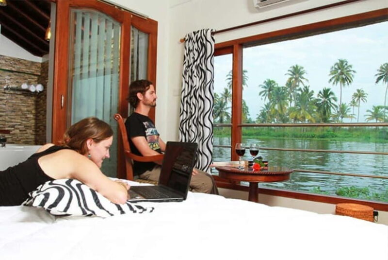 Overnight Alleppey Houseboat Cruise Tour (Kerala Beauty) - Frequently Asked Questions