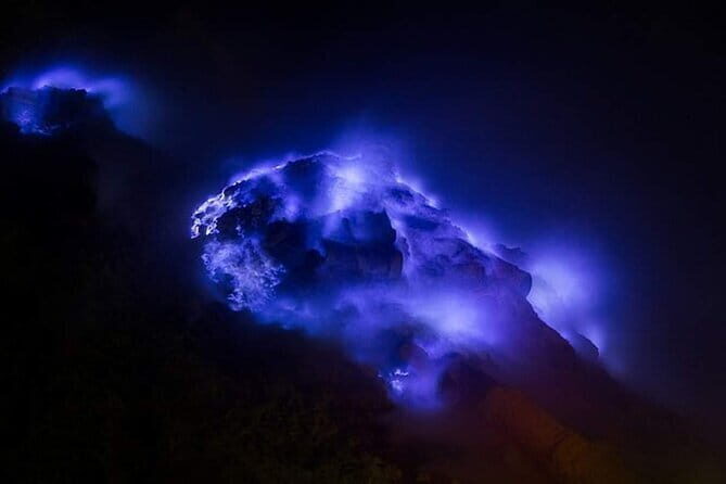 Overnight Mount Ijen Blue Fire Trekking Tour From Bali - The Ascent and the Blue Fire
