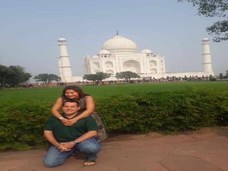 Overnight Taj Mahal and Agra fort tour from Bangalore - Return Journey