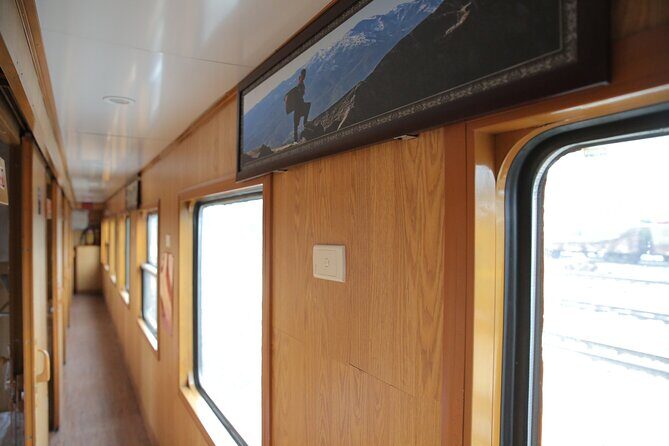 Overnight Train Experience from Hanoi to SAPA -1 Way Shared Cabin - A Closer Look at the Journey