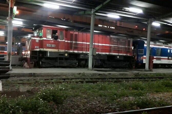 Overnight Train Experience from Hanoi to SAPA or Return - Who Should Consider This?