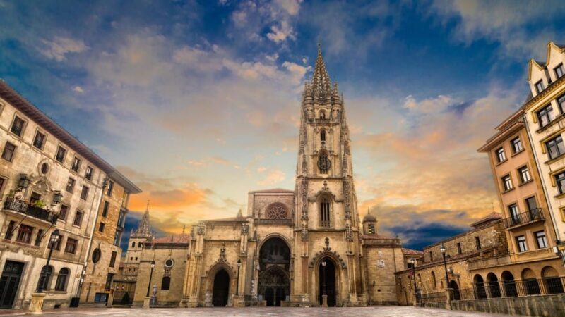 Oviedo: Cathedral Guided Tour - A Detailed Breakdown of the Experience