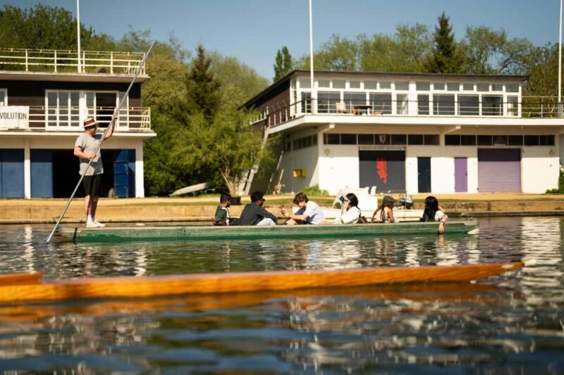 Oxford: Alumni-led Tour & Punt w/ New College Option - Key Points