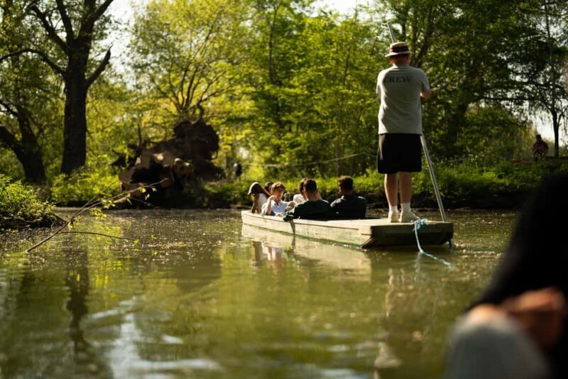 Oxford: Alumni-led Tour & Punt w/ New College Option - Detailed Breakdown
