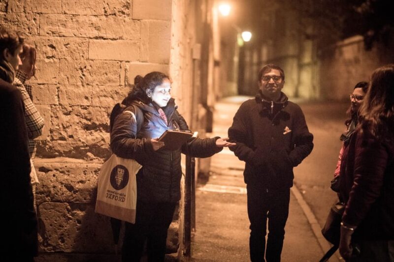 Oxford: Haunted Oxford Tour - by Uncomfortable Oxford - What to Expect from the Haunted Oxford Tour
