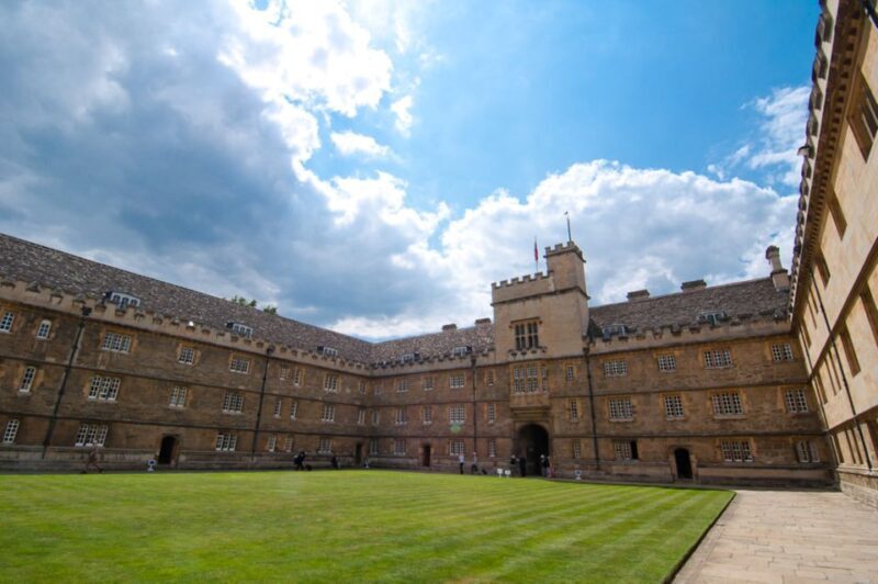 Oxford: Pre-Raphaelite Walking Tour with Exeter College - Authentic Experiences and Insider Tips