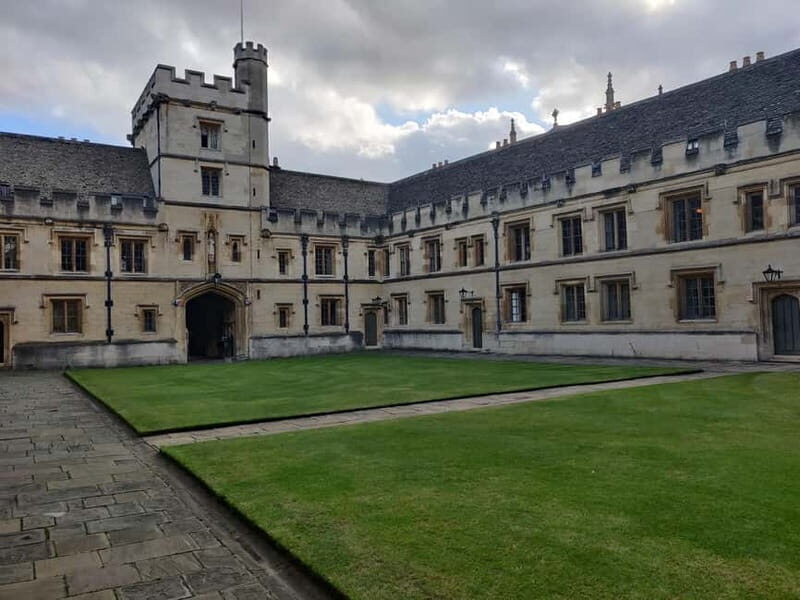 Oxford: Private Guided Walking Tour of University and City - FAQ