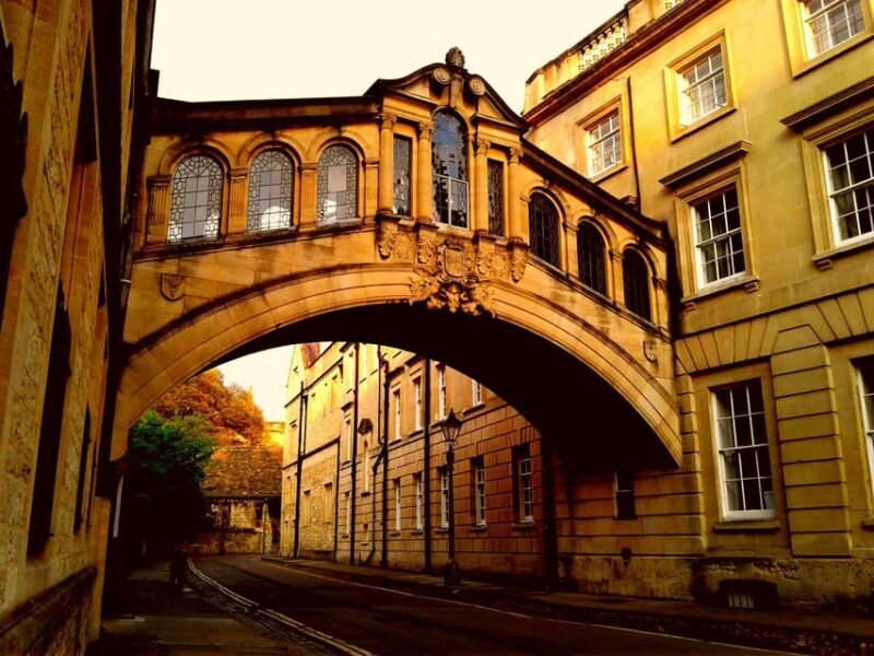 Oxford: Solo Traveller Private Tour - Discovering the University of Oxford: A Guide to the Solo Traveller Private Tour