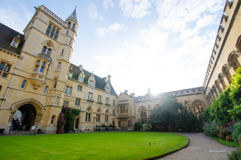 Oxford: University and City Walking Tour with Alumni Guide - Who Will Benefit Most from This Tour?