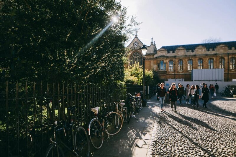 Oxford: University of Oxford Student-led Walking Tour - Detailed Breakdown of the Itinerary