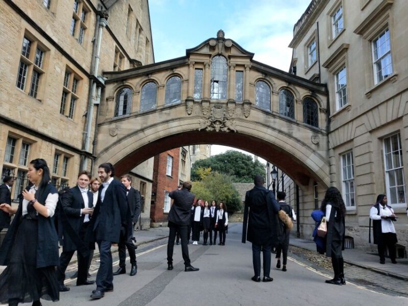 Oxford: University Tour for Prospective Students - The Practicalities: Logistics, Group Size, and Accessibility