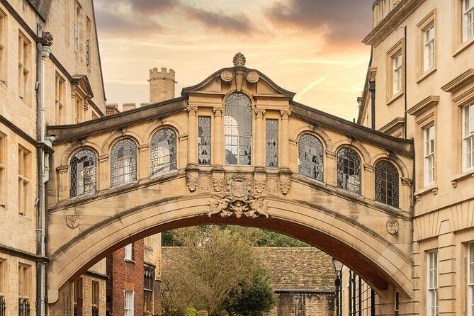 Oxford Walking Tour - Discover its University and Traditions - Practical Details and What They Mean for You