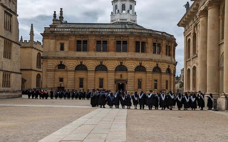Oxford Walking Tour: Magic, University & Harry Potter Sites - Key Points