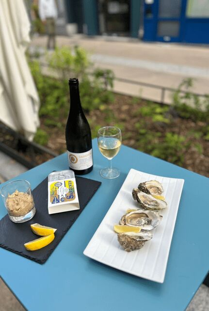 Oyster and white wine tasting in the heart of Montmartre - Introduction