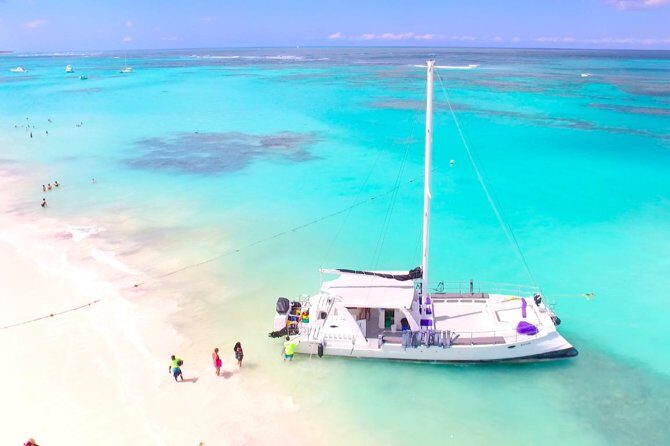 PACKAGE DEAL Catamaran- Snorkeling - Hooka Diving - Parasailing - The Itinerary and What You Can Expect