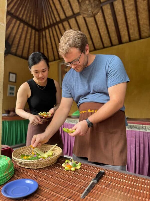 packages cooking class and romantic dinner in a local home - Who Will Love This Experience?