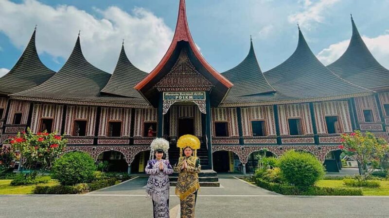 Padang: 3-Day Bukittinggi Tour with Meals and Hotel - Key Points