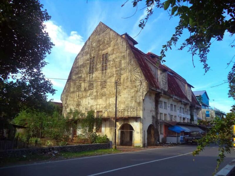 PADANG CITY : PRIVATE TOUR WITH CAR DRIVER - Key Points