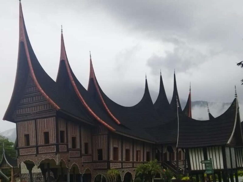 PADANG CITY : PRIVATE TOUR WITH CAR DRIVER - The Sum Up