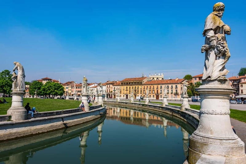 Padua: Express Walk with a Local in 60 minutes - Key Points