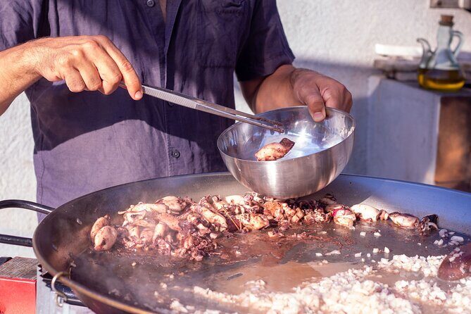 Paella Master Class in a Charming Rooftop Kitchen - The Setting and Atmosphere
