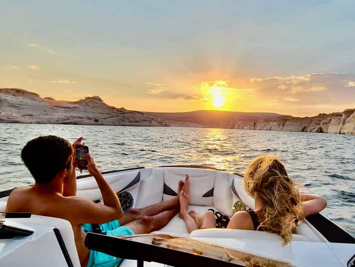 Page: Antelope Canyon Boat Tour with Lake Powell & Glen Dam - What You Can Expect from the Tour