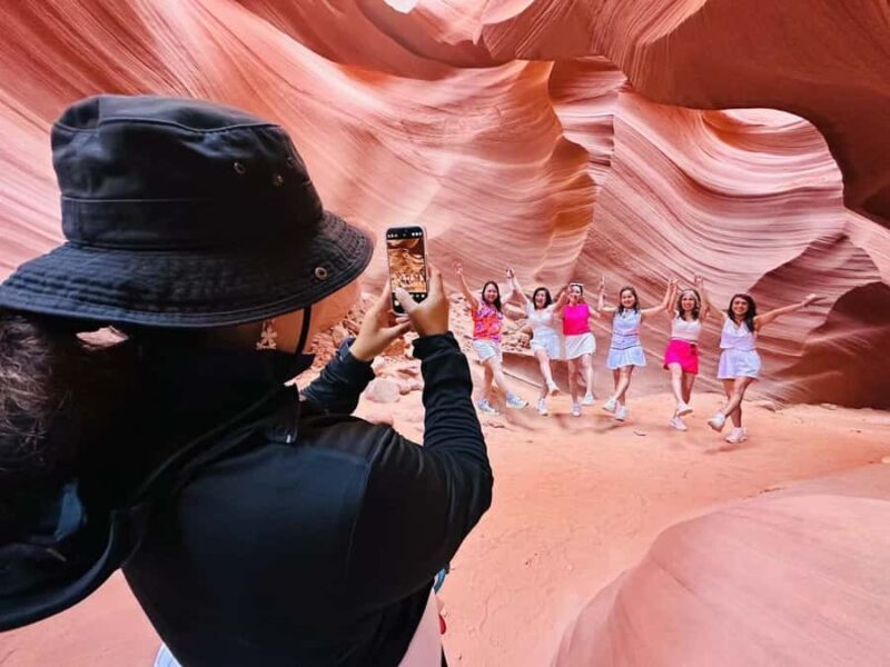 Page: Lower Antelope Canyon Prime Time Entry & Navajo Guide - The Value of the Experience